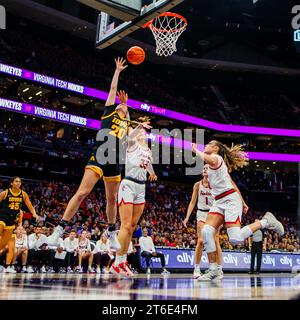 Charlotte, NC, USA. 9th Nov, 2023. Iowa Hawkeyes forward AJ Ediger (34 ...