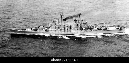USS Helena (CA-75) underway, in 1953 Stock Photo - Alamy