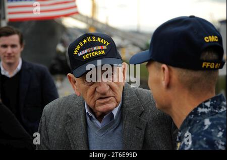 USS Ingraham tour 141126 Stock Photo - Alamy
