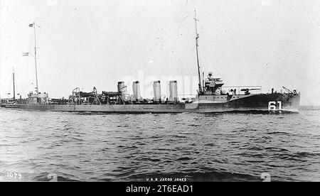 USS Jacob Jones (DD-61)- Heights, Sheet 2 Stock Photo - Alamy