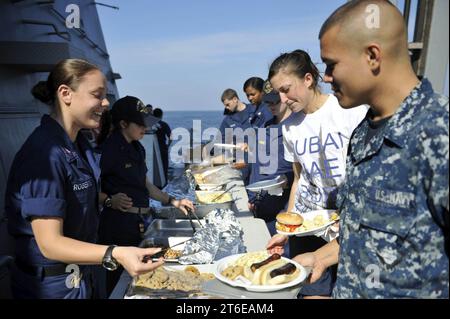USS Jason Dunham 121208 Stock Photo - Alamy