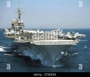 USS Kitty Hawk (CV 63), the U.S. Navy's oldest active aircraft carrier ...