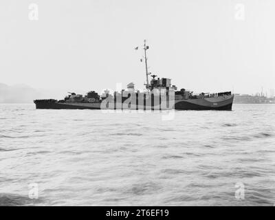 USS Lake (DE-301) off the Mare Island Naval Shipyard on 7 April 1944 ...