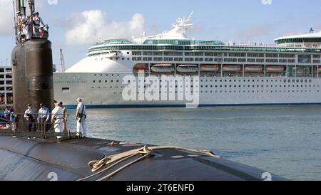 USS Miami SSN-755 (Enchantment of the Seas) (cropped Stock Photo - Alamy