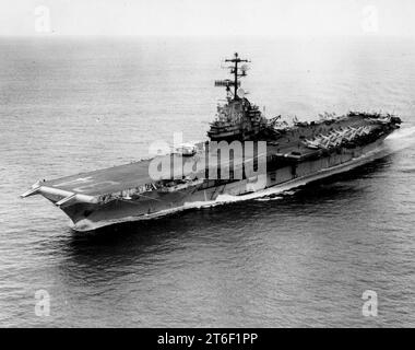 USS Oriskany (CVA-34) off Vietnam in January 1968 Stock Photo - Alamy