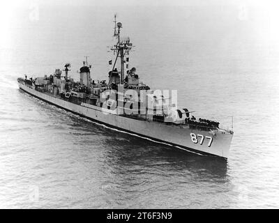 USS Perkins (DD-877) underway following her FRAM II modernization ...