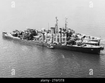 USS Phelps (DD-360) moored at Casco Bay, Maine, 9 August 1945. USS ...