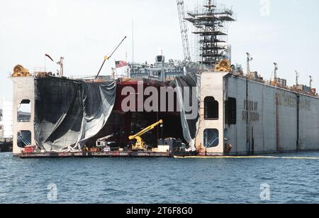 USS Reid (FFG-30) in a floating drydock at Southwest Marine on 16 July ...