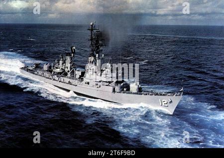 USS Robison (DDG-12) underway at sea, circa in 1978 Stock Photo - Alamy