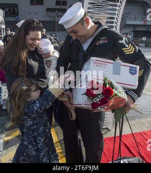 USS Rodney M. Davis returns from final deployment 141219 Stock Photo ...