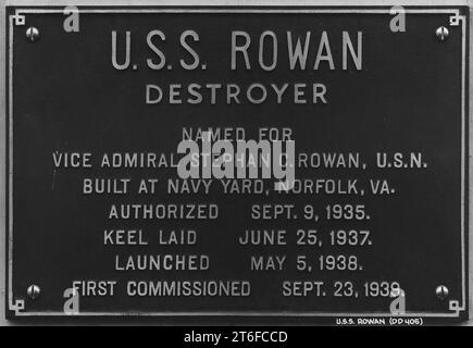 USS Rowan - 19 Stock Photo - Alamy