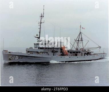 USS Sunbird (ASR-15) underway in 1959 Stock Photo - Alamy