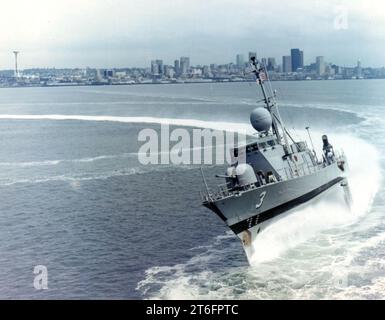 USS Taurus (PHM 3) L-File 4 Stock Photo - Alamy