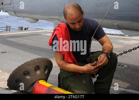 USS Underwood action 120821 Stock Photo - Alamy