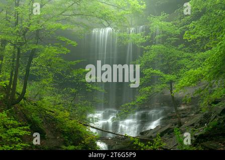 Tinkers Falls, New York, USA Stock Photo - Alamy