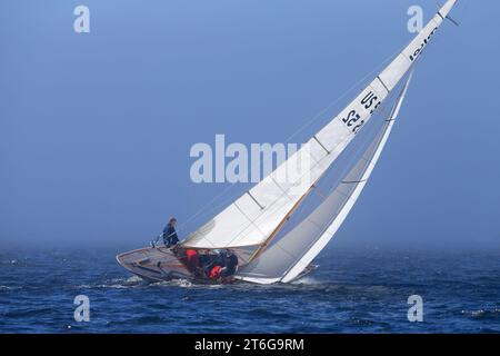 A 6 meter sailing yacht races off the coast of Maine Stock Photo - Alamy