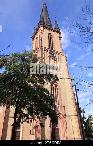 Impressionen aus dem Zentrum der Stadt Viernheim in Hessen Stock Photo ...