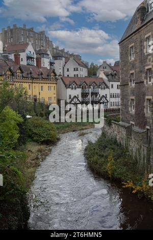 The Water of Leith river flowing through city of Edinburgh in Scotland ...