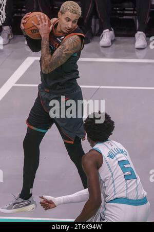Charlotte Hornets center Mark Williams (5) is honored with the Rick ...