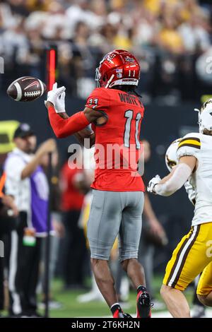 UNLV wide receiver Ricky White (11) runs for yardage during an NCAA ...