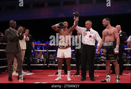 Brighton, UK 10th November, 2023 : Harlem Eubank punches Timo ...