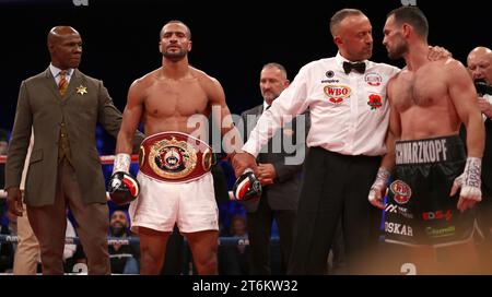 Brighton, UK 10th November, 2023 : Harlem Eubank punches Timo ...