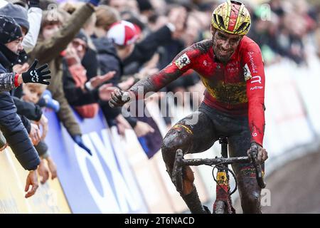 Spanish Felipe Orts Lloret crosses the finish line at the men's elite ...