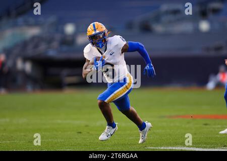 Pittsburgh running back Rodney Hammond Jr. (9) plays against Virginia ...