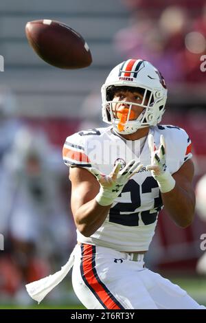 Auburn running back Jeremiah Cobb (23) carries the ball in for a ...