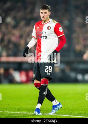 ROTTERDAM, NETHERLANDS - NOVEMBER 12: Santiago Gimenez of Feyenoord ...