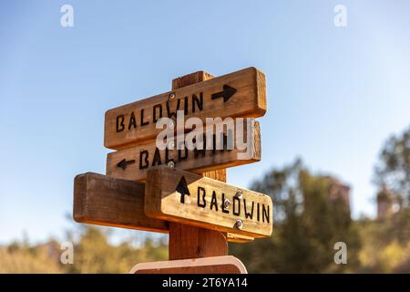 Trail directional signs, Sedona, Arizona Stock Photo - Alamy