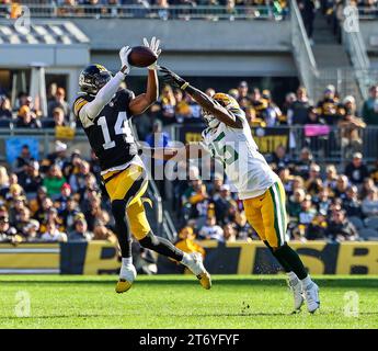 Green Bay Packers' Corey Ballentine intercepts a pass during the first ...