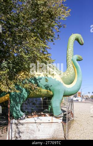 Rainbow Rock Shop in Holbrook, Arizona Stock Photo - Alamy