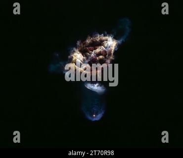 Liftoff, Downrange, Long Exposure Streak Shots of NASA SpaceX CRS-29 ...