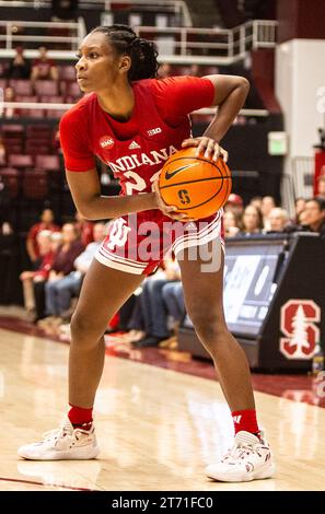 PALO ALTO, CA - NOVEMBER 22: Sam Roush #86 of the Stanford Cardinal ...