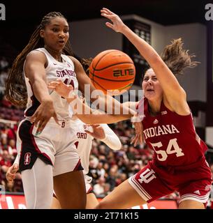 Indiana Hoosiers forward Mackenzie Holmes (54) plays against Iowa ...