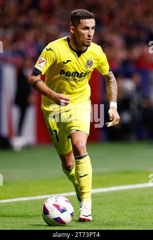 Yeremy Pino of Villarreal during the La Liga match between FC Barcelona ...
