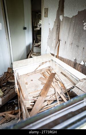 Abandoned House at Wanli Abandoned Ufo Village, Alien Invasion, Taipei ...