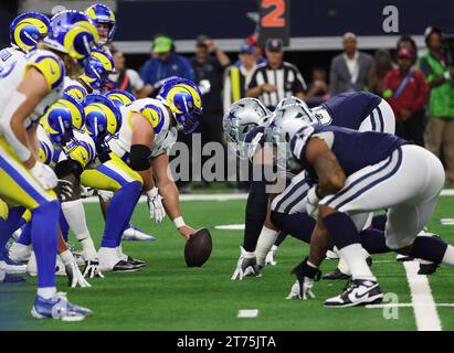 Dallas Cowboys line of scrimmage during a NFL football game against the ...