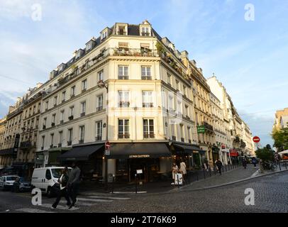 Le Pain Quotidien Lepic on Rue Lepic in Montmartre, Paris, France Stock ...