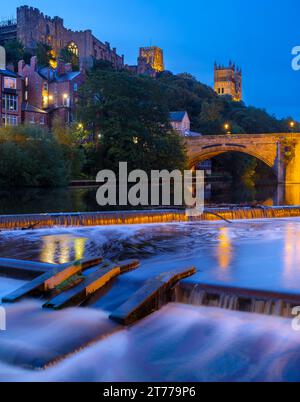 Long exposure of the weir on the river Avon inTewkesbury Stock Photo ...