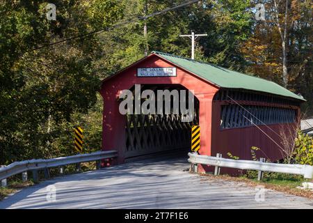 Roaring Branch Covered Bridge, Vermont, USA Stock Photo - Alamy