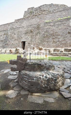 The pyramid of Tenayuca, the best-preserved Aztec temple Stock Photo ...