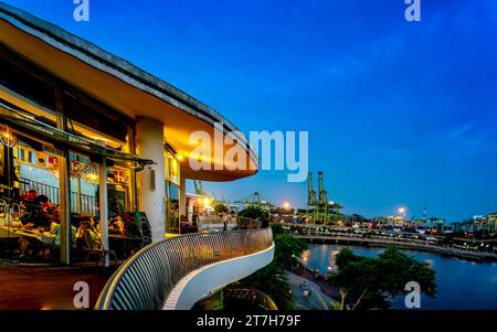 VivoCity shopping mall near Sentosa island, Singapore Stock Photo - Alamy