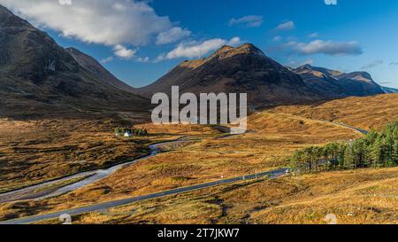 Glencoe and Lagangarbh Hut from Benin a'Chrulaiste, Scotland Stock ...