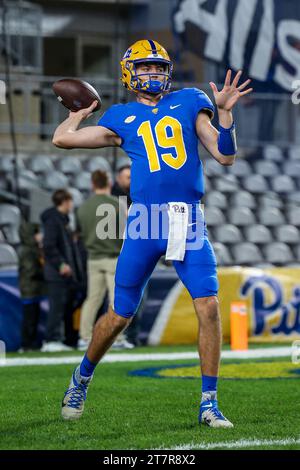 Pittsburgh quarterback Nate Yarnell (19) during their annual NCAA ...