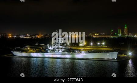The USS Alabama battleship at night Stock Photo - Alamy