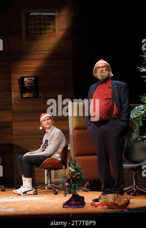 Daniel Warland als Adrian, Heikko Deutschmann als Herr Meier, Harald ...