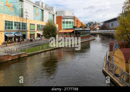 River Kennet flowing past The Oracle shopping centre in town centre ...