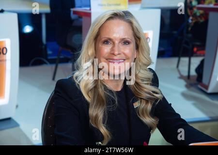 Angela BRAUN, Moderatorin, Portraet, Porträt, Portrait, Angeschnittenes ...